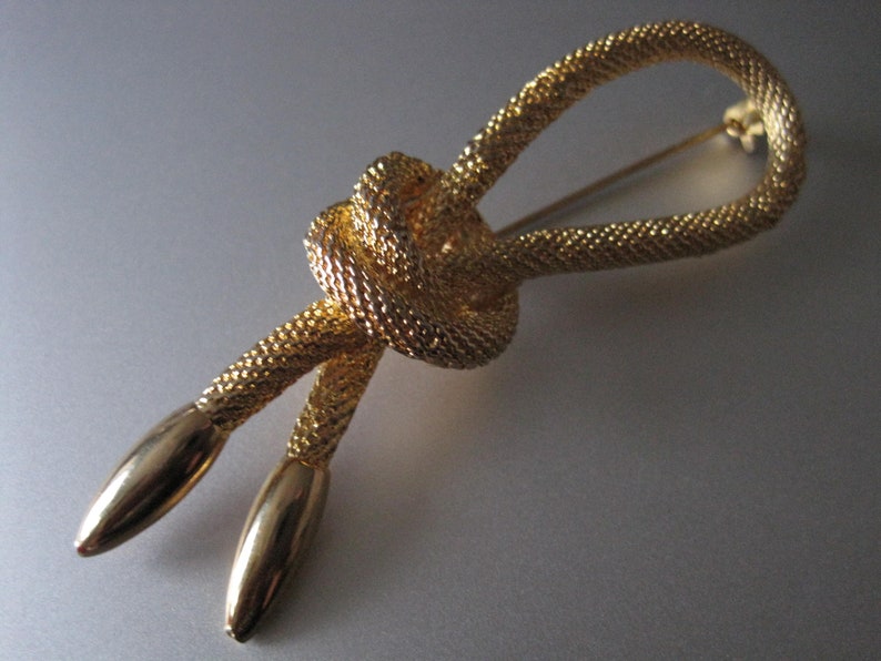 Large Lasso Loop Rope Brooch Textured Gold Tone - Etsy