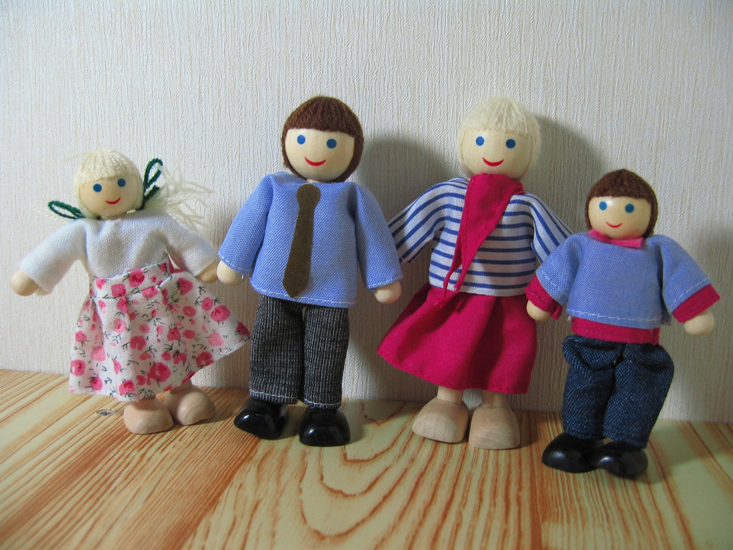 Dolls Toys & Games Dollhouse dolls family 1:12 Miniatures dollhouse ...