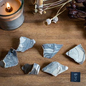 Set of Banded Flint Stones 3, 125g Striped Rough Stone Natural Flint ...