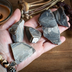 Set of Banded Flint Stones #3, 125g Striped Rough Stone Natural Flint ...