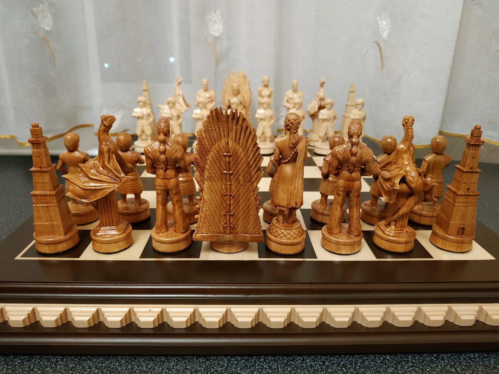 Wooden Chess Set battle of Thrones Pieces Wood - Etsy