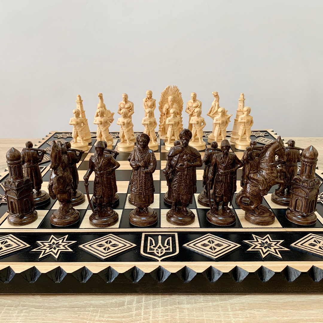 Wooden Chess Set "star of Life", Board and Pieces "battle of Thrones ...