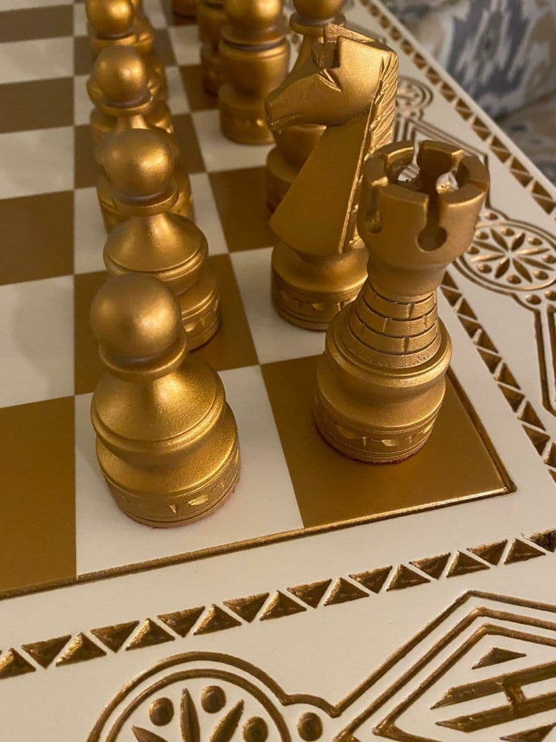 Handmade Ivory & Gold Chess Table Set: Woodcarving 'elite' Chess Pieces ...