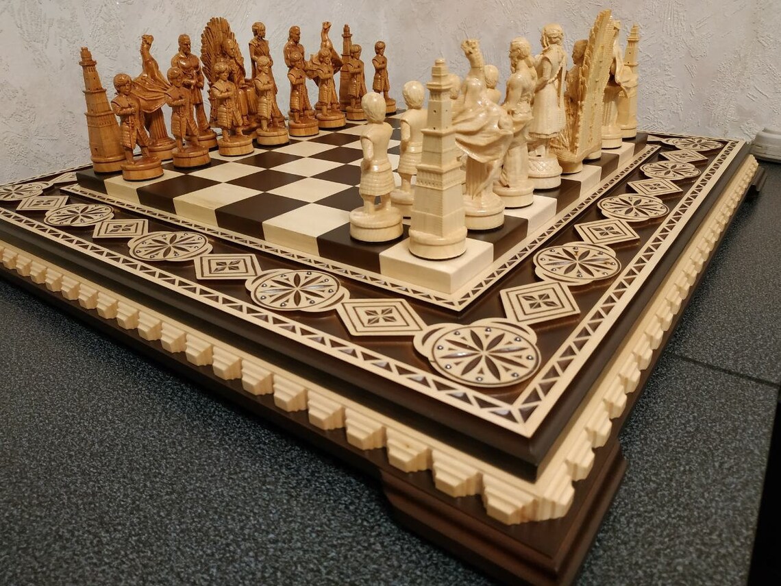 Wooden chess set Game of Thrones pieces Exclusive | Etsy