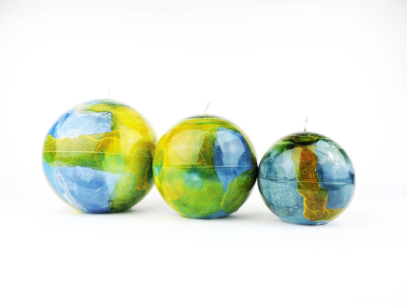 Ocean Blue/ Yellow-green Sphere Calypso Candle - Handcrafted/handmade ...