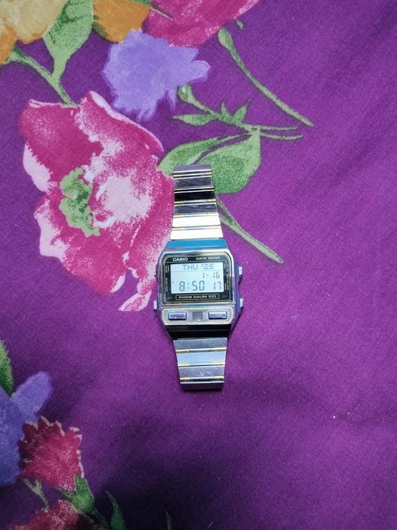 rare!! vintage CASIO DATA BANK phone dialer 100 watch - Gem