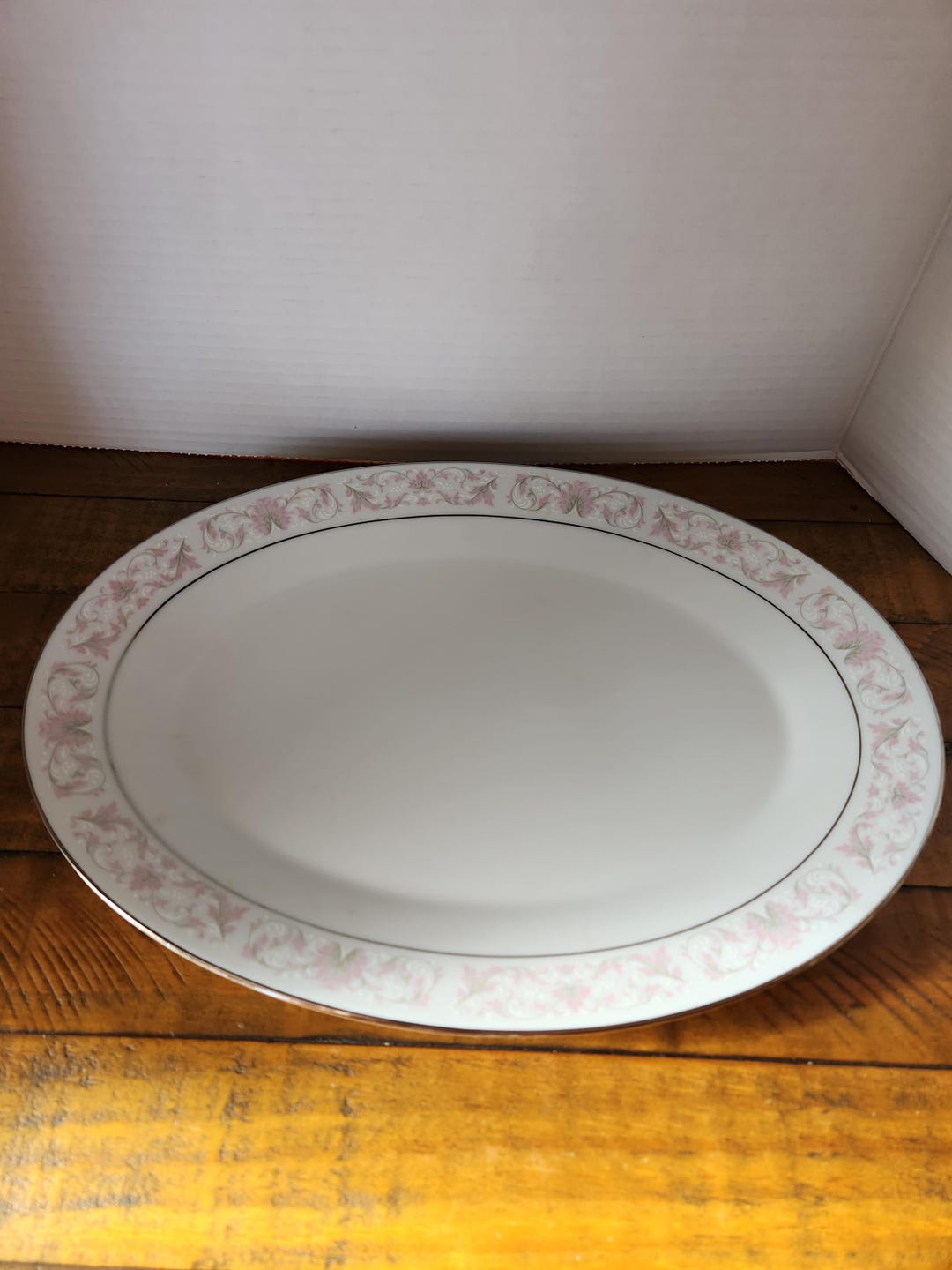 HARWYN Dinner Plate by Noritake Japan - Etsy