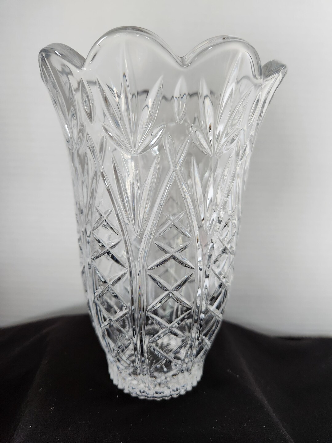 Lead Crystal Vase With Scalloped Edge - Etsy