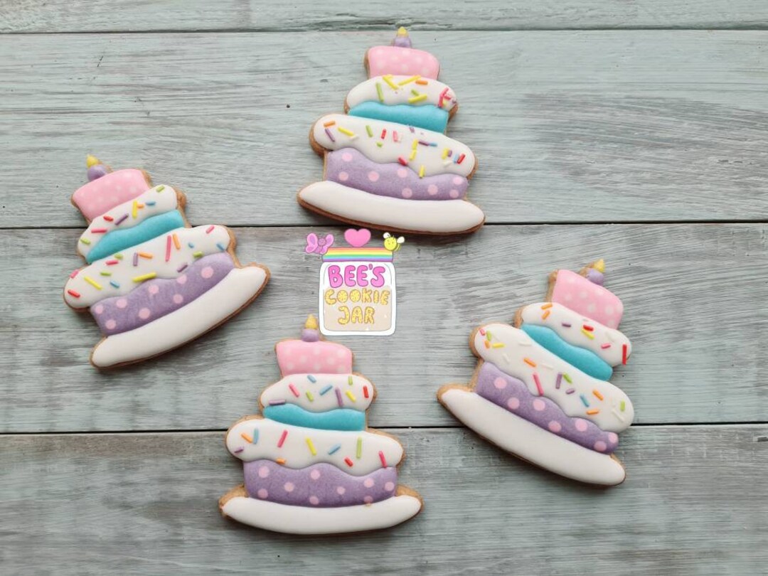 Wobbly Birthday Cake Cookie Cutter - Etsy