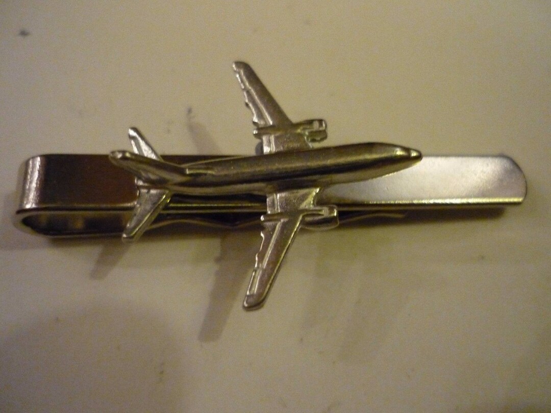Boeing 737-500 C105 Plane Fine English Modern Pewter on a Tie Clip ...