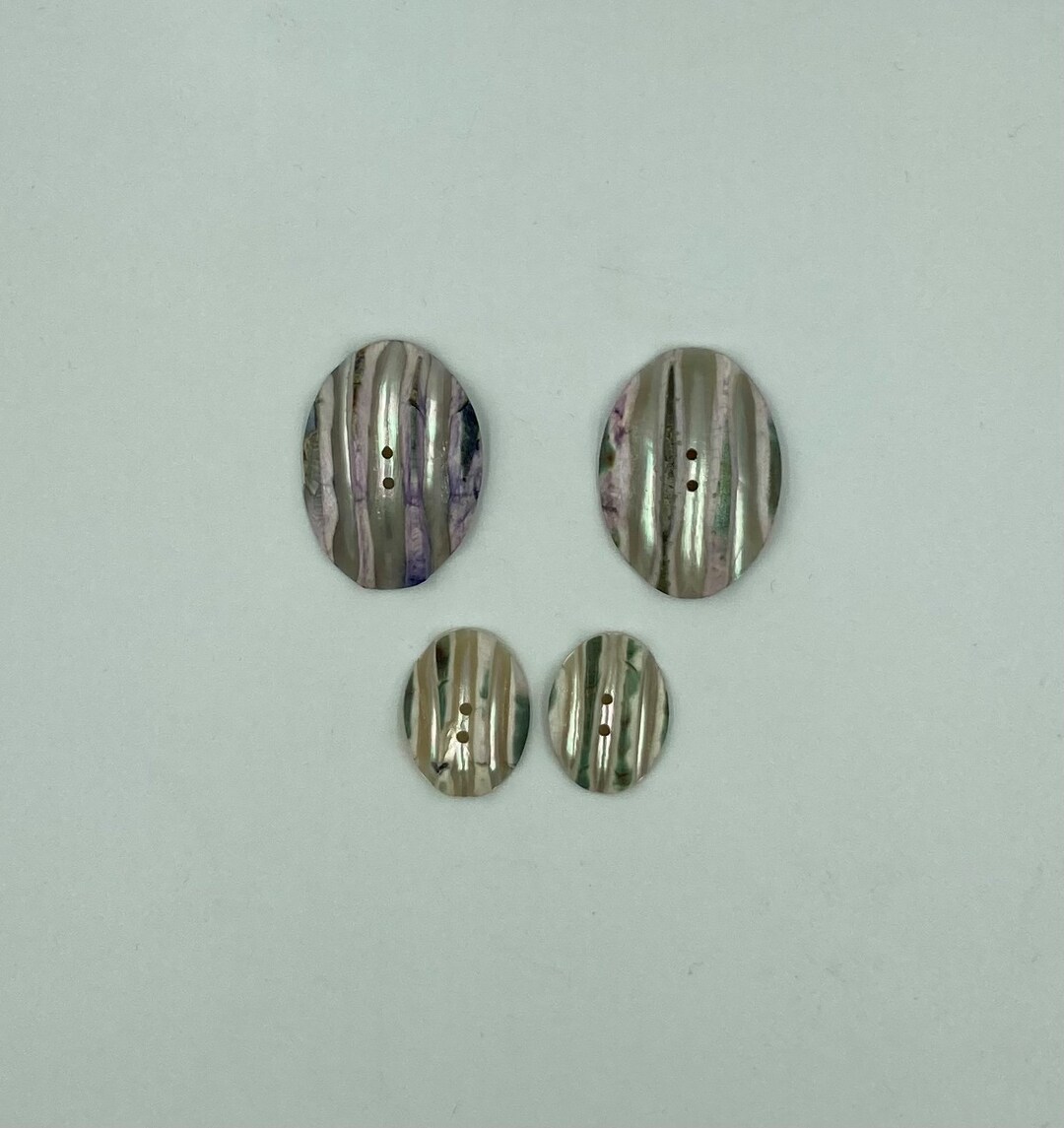 Four Vintage Carved Shell Buttons - Etsy