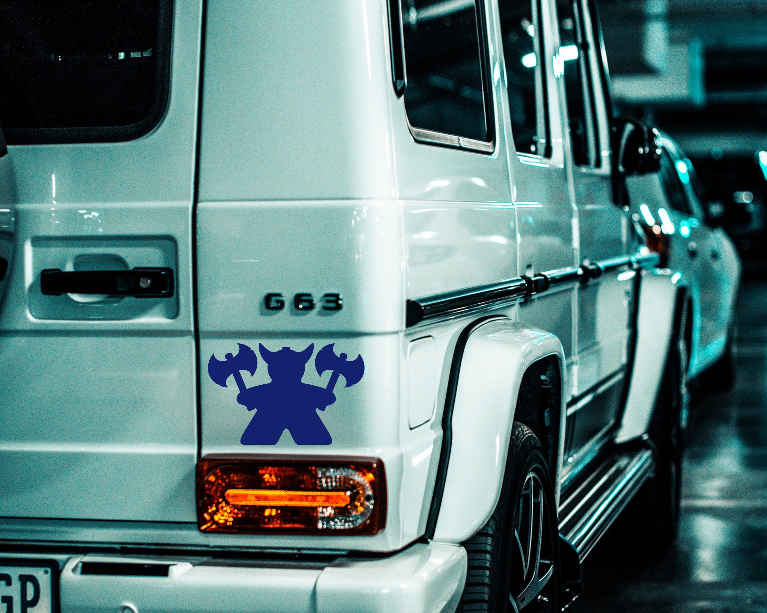 Dungeons and Dragons Decal / Fighter Barbarian Meeple / | Etsy