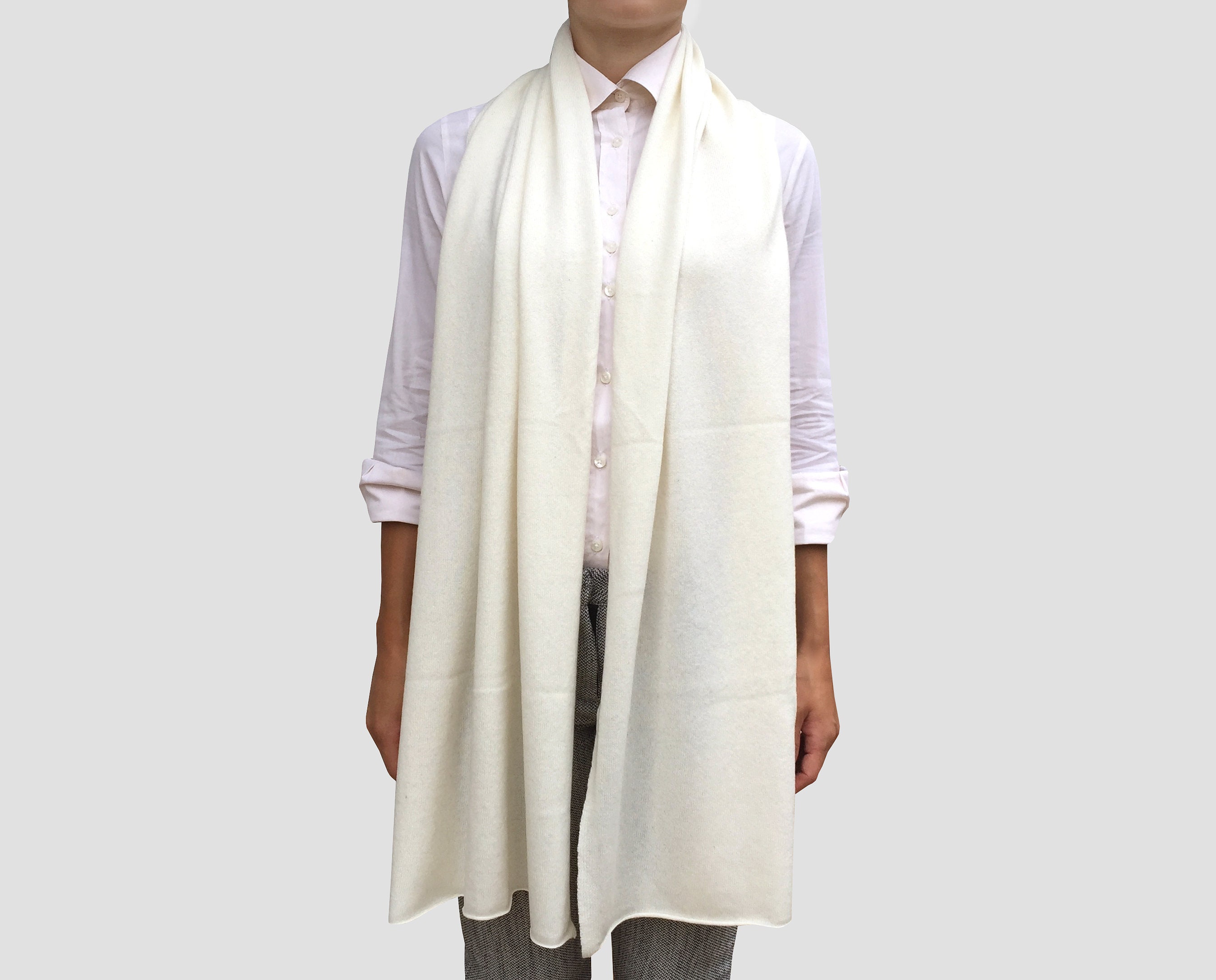 Sciarpa gioiello, sciarpa bianca cashmere, sciarpa elegante, stola cashmire, stola inverno ...