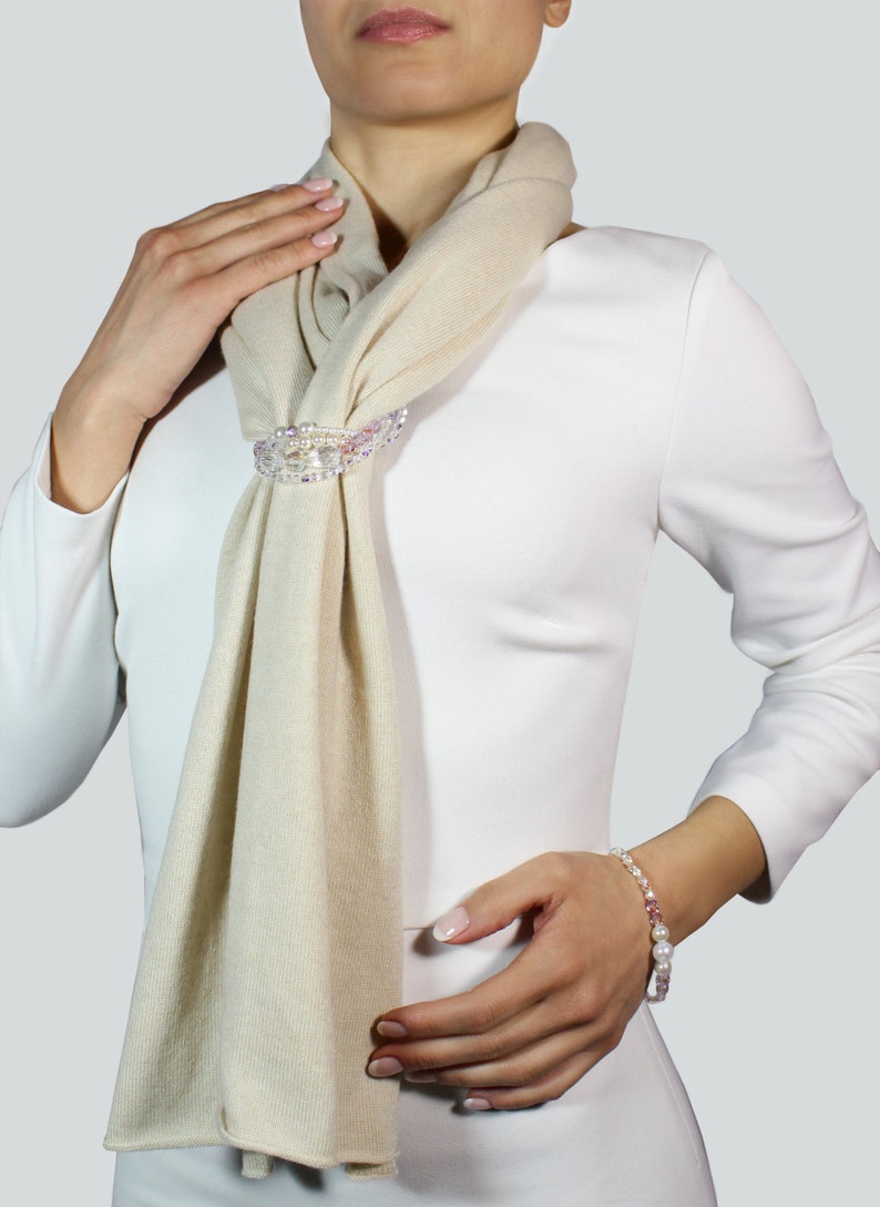 Sciarpa gioiello, sciarpa bianca cashmere, sciarpa elegante, stola cashmire, stola inverno ...