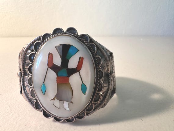 Vintage Zuni or Navajo Inlay Bracelet featuring dancer - Gem