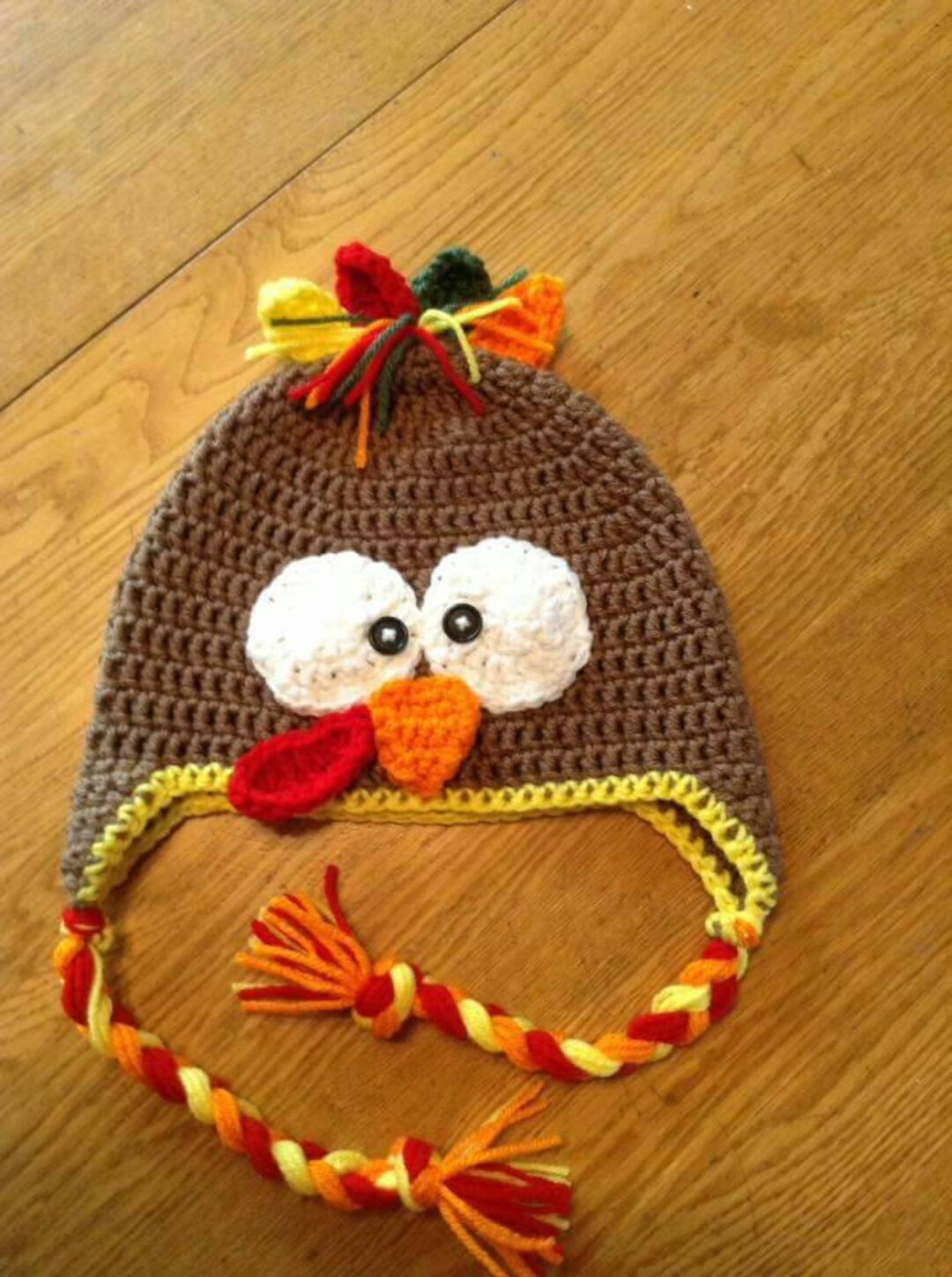 Gorro de pavo muy lindo, hecho a mano. - Etsy México