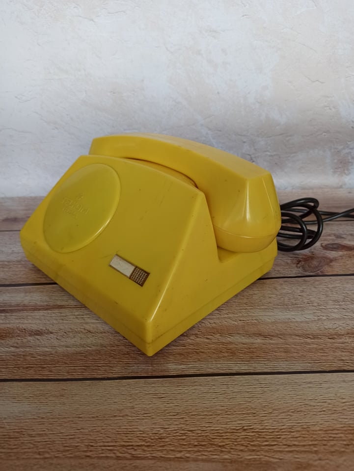 Vintage Telephone Retro Office Decor Old Phone Vintage Home Decor Desk ...