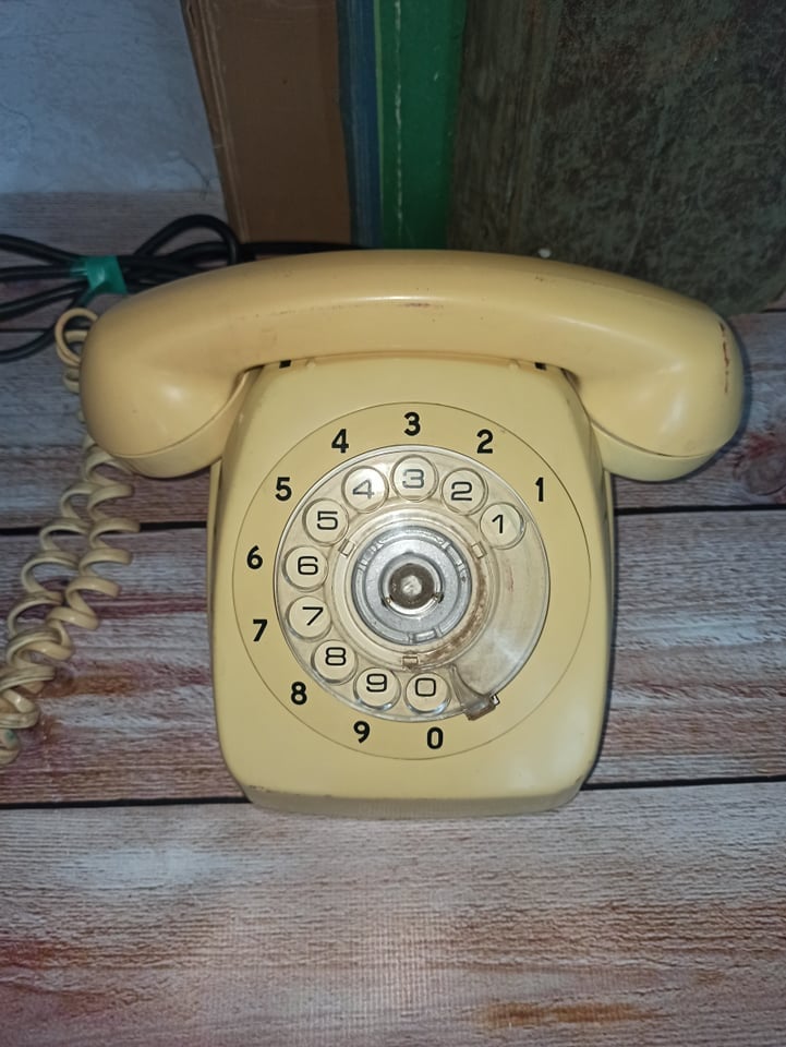 Vintage Telephone Retro Office Decor Old Phone Vintage Home Decor Desk ...