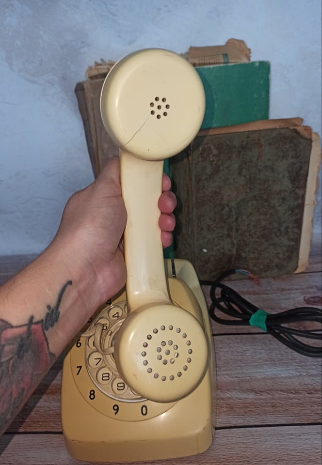 Vintage Telephone Retro Office Decor Old Phone Vintage Home Decor Desk ...