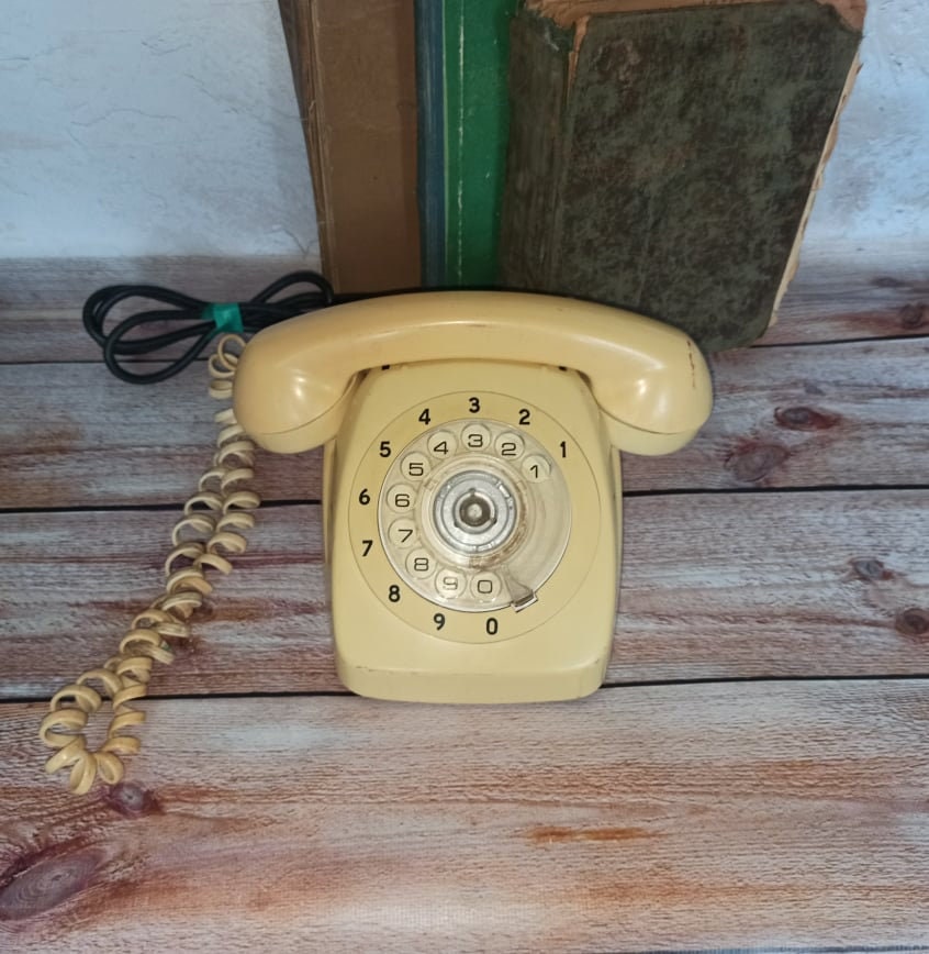 Vintage Telephone Retro Office Decor Old Phone Vintage Home Decor Desk ...