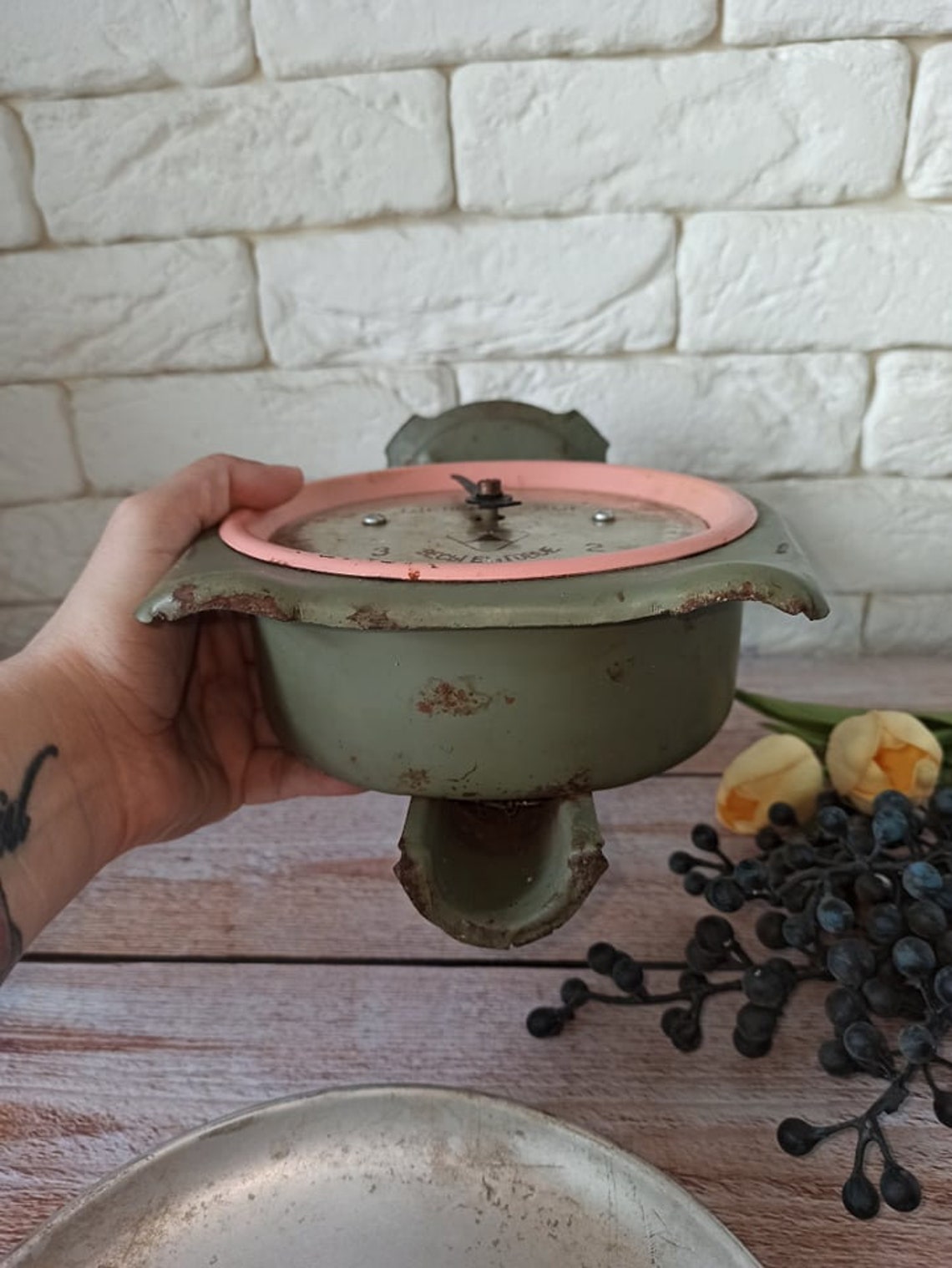 Antique Metal Kitchen weighing scale Antique scales of the | Etsy