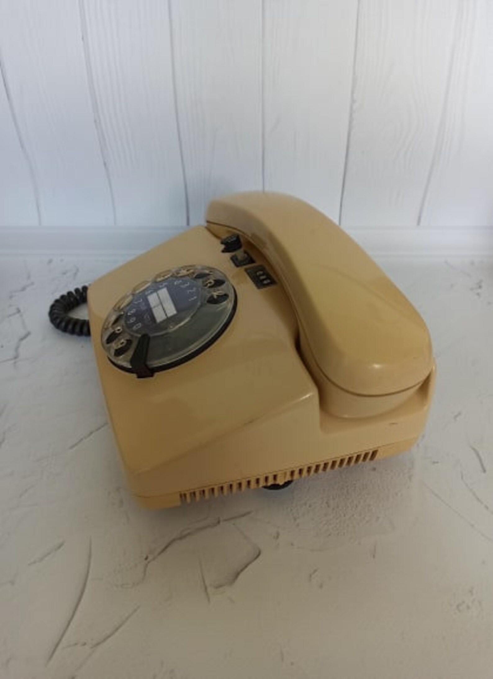 Retro Office Decor Old Phone Vintage Home Decor Vintage Telephone Desk ...