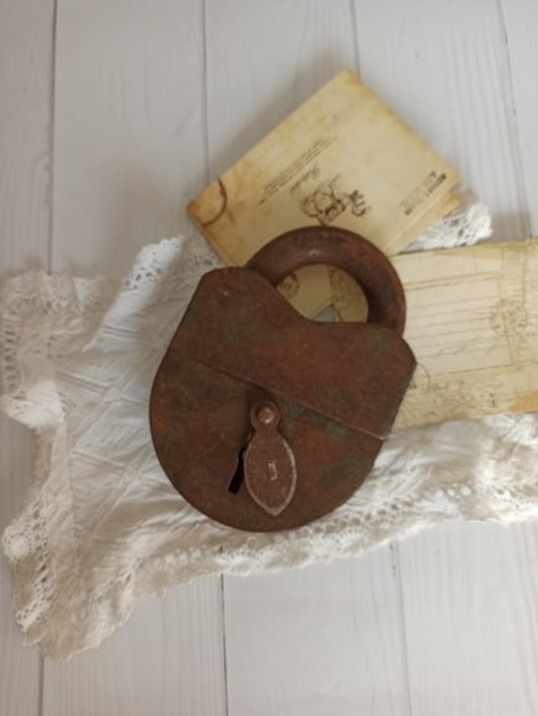 Old Rusty Padlock Antique Lock Vintage Home Decor Archaeological ...
