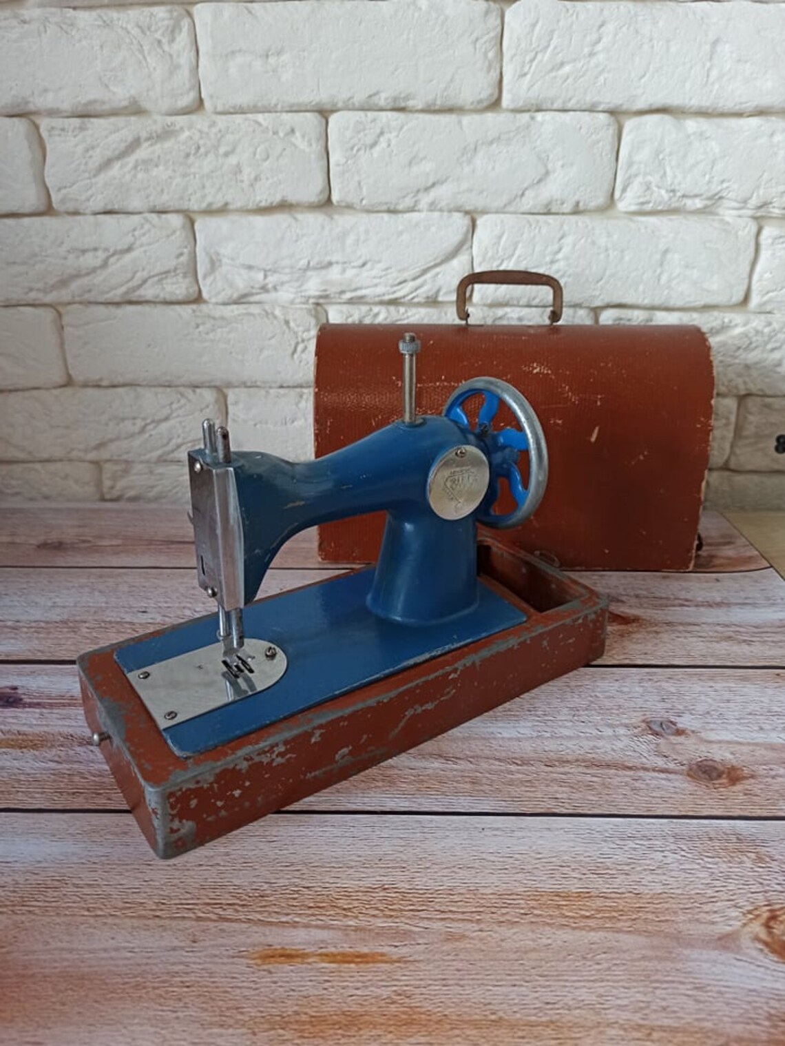 Vintage Soviet Toy Child Sewing Machine Vintage Home Decor Retro Child ...