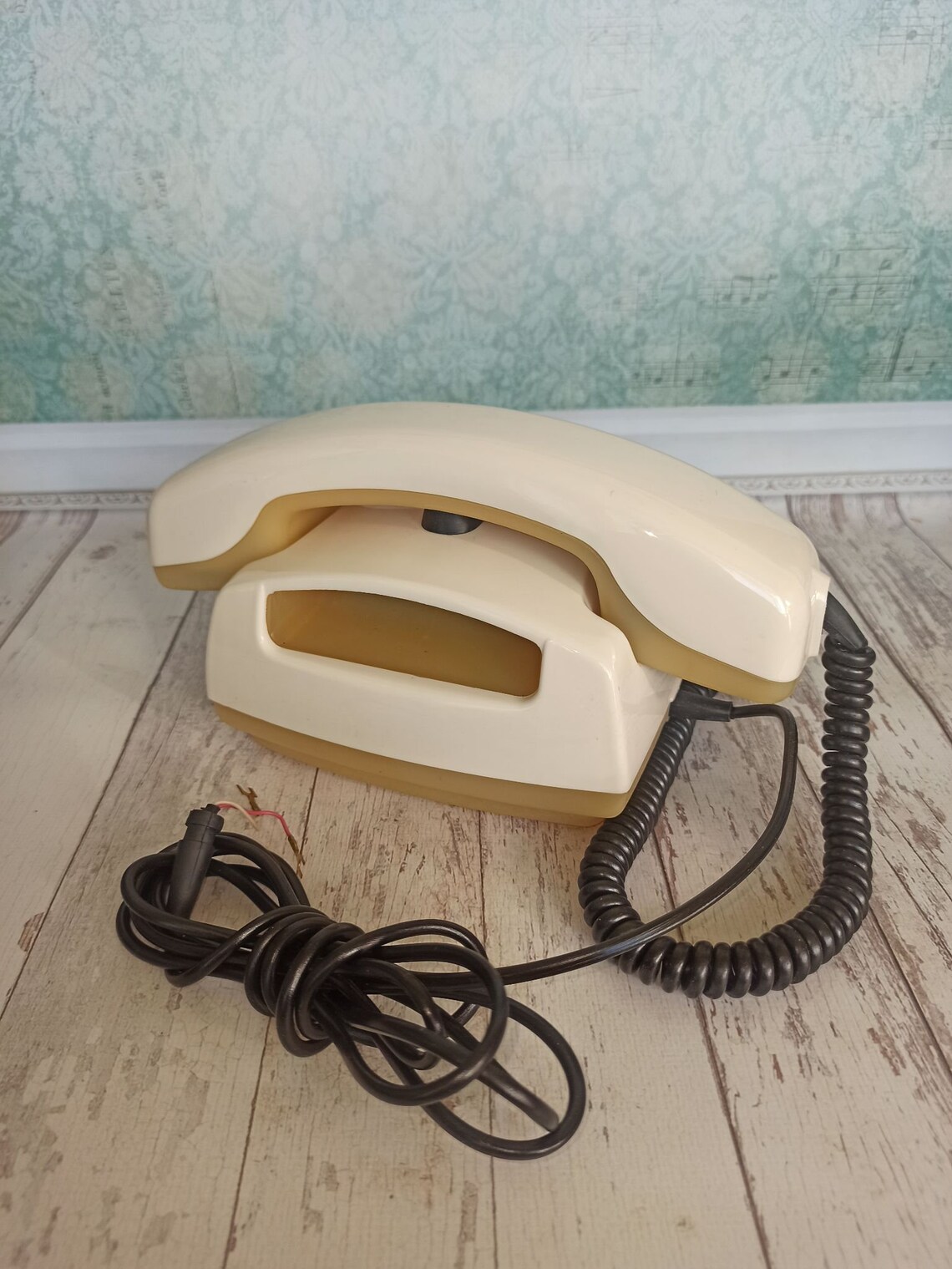 Desktop Vintage White Phone Retro Office Decor Old Phone Vintage Home ...