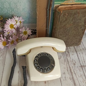 Desktop Vintage White Phone Retro Office Decor Old Phone Vintage Home ...