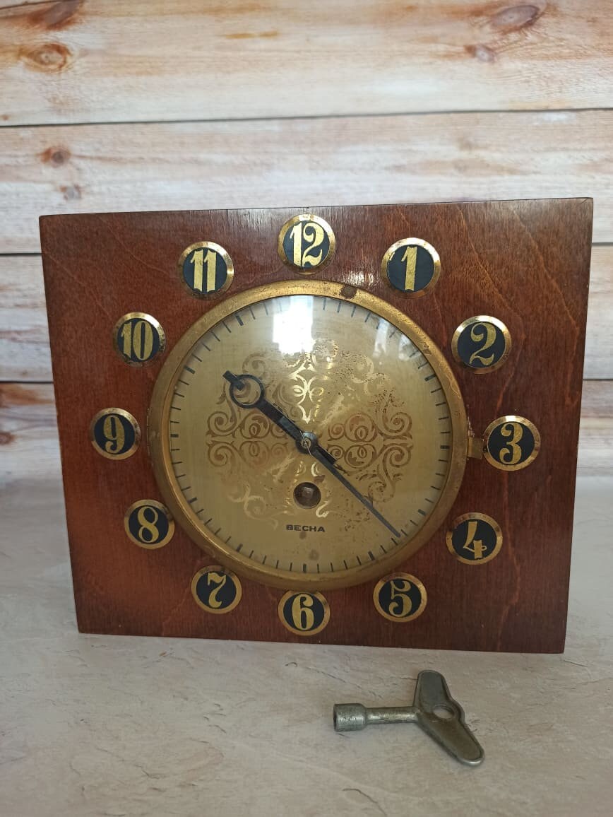 Vintage 70s Wall Clock Mantel Clock Vintage Home Decor Retro | Etsy