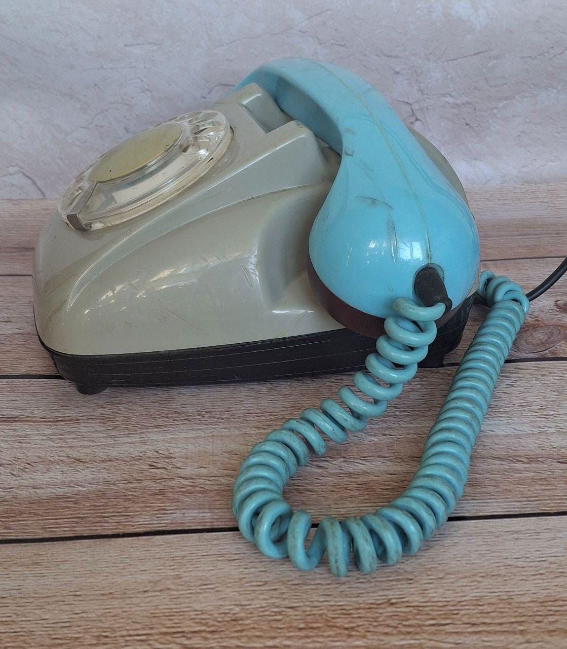 Vintage Turquoise Telephone Retro Decor Vintage Home Decor Desk Phone ...