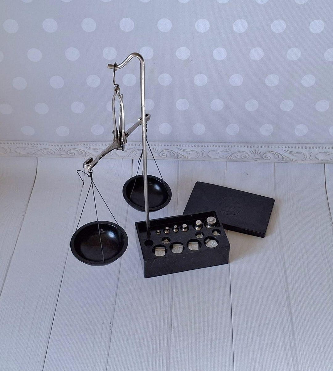 Set Vintage Pharmacy Antique 1975 APOTHECARY WEIGHTS Vintage Pharmacy ...