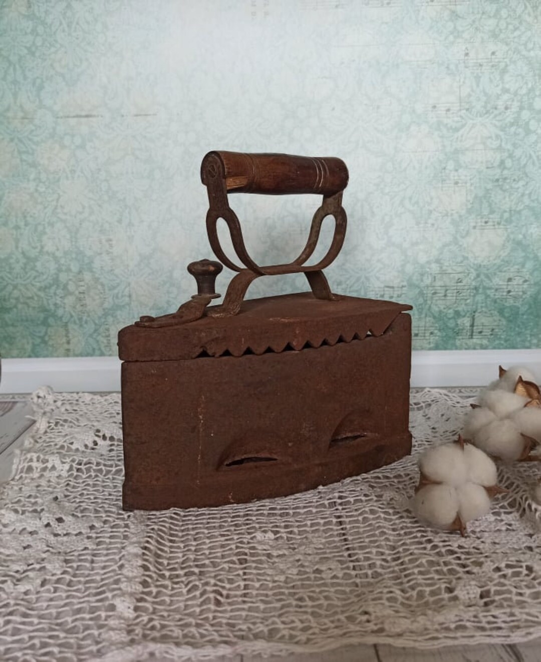 Antique Charcoal Iron Soviet Sad Iron USSR Vintage Home Decor Retro ...