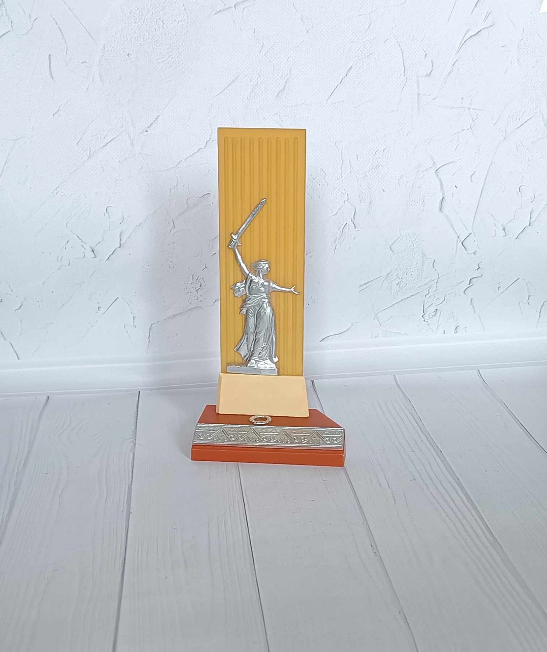 Vintage Soviet Souvenir Motherland USSR 1970s Vintage Plaque Stalingrad ...