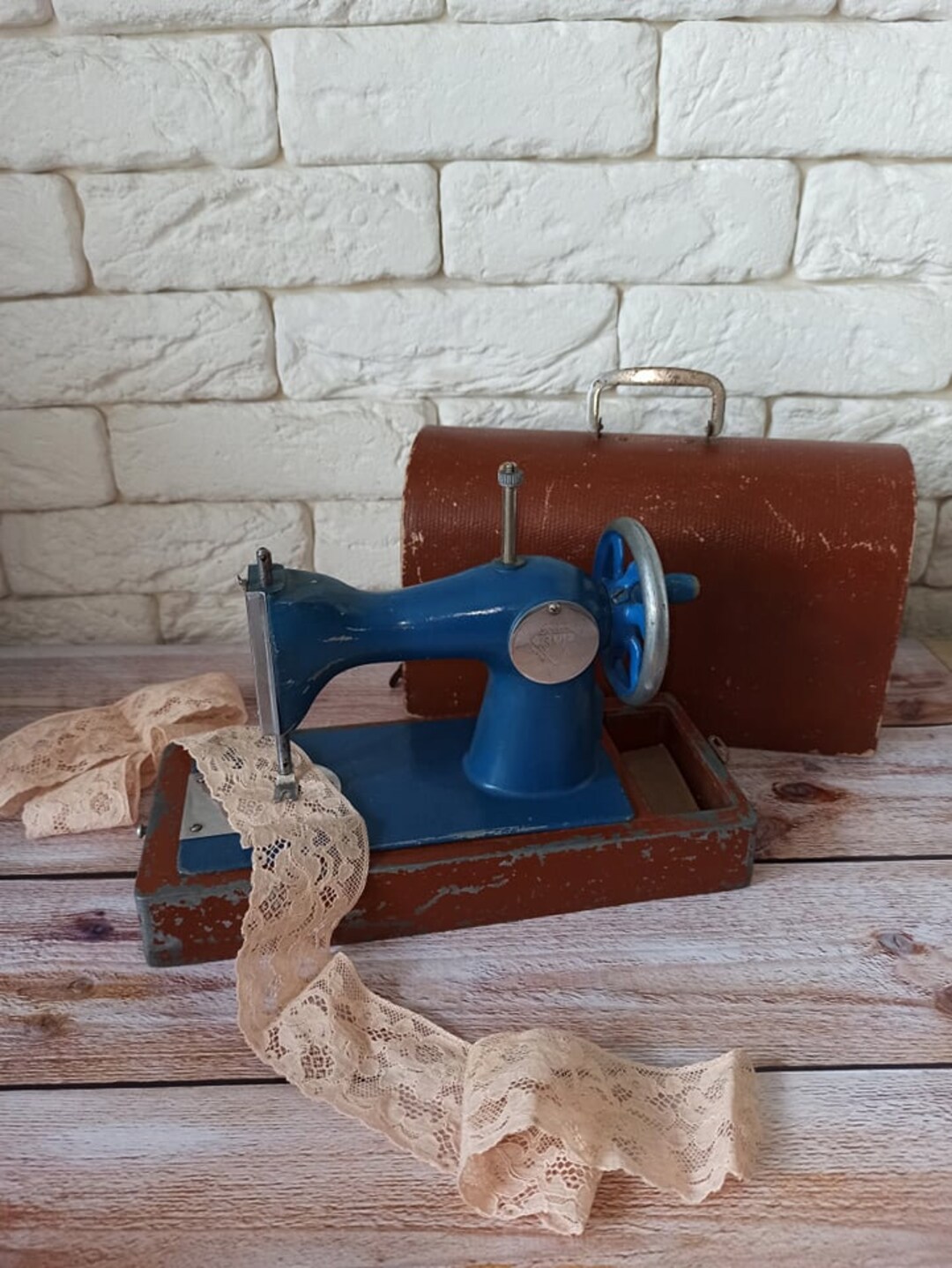 Vintage Soviet Toy Child Sewing Machine Vintage Home Decor Retro Child ...