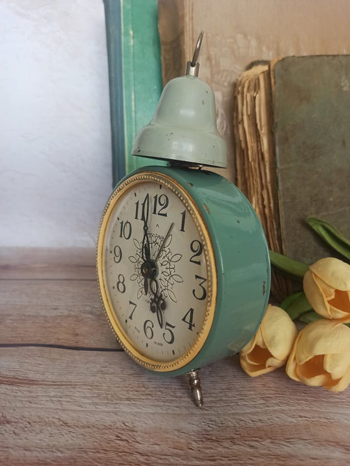 Vintage 70s Vintage Home Decor Retro Clock the USSR Vintage | Etsy