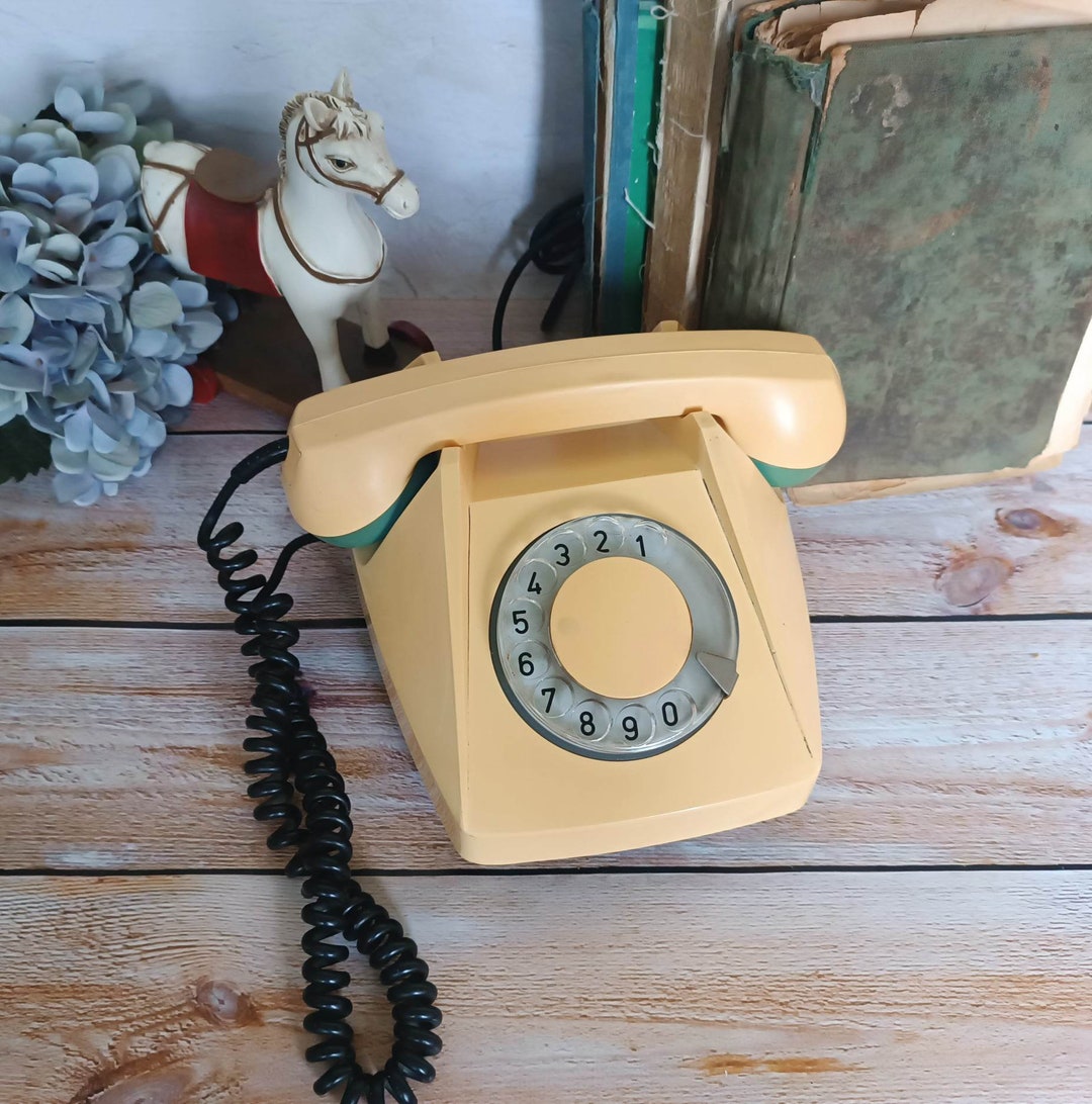 Vintage Telephone Retro Office Decor Old Phone Vintage Home Decor Desk ...