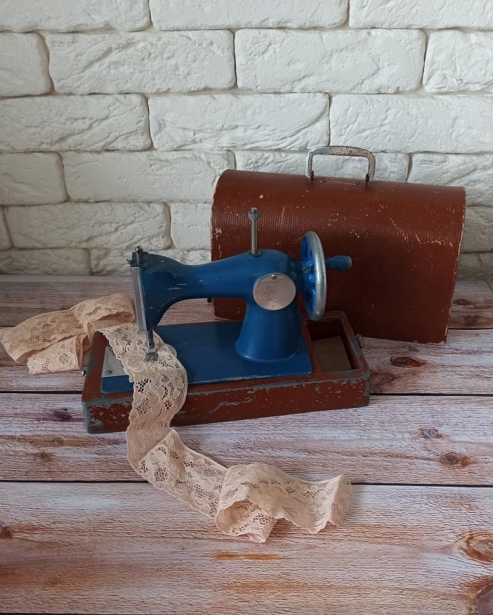 Vintage Soviet Toy Child Sewing Machine Vintage Home Decor - Etsy