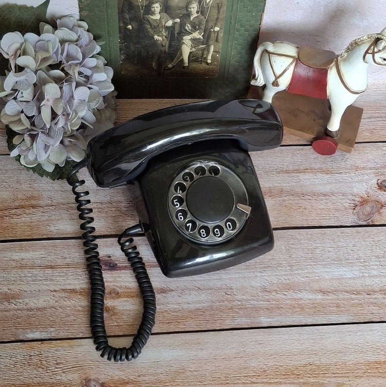 Vintage Black Telephone Retro Office Decor Old Phone Vintage Home Decor ...