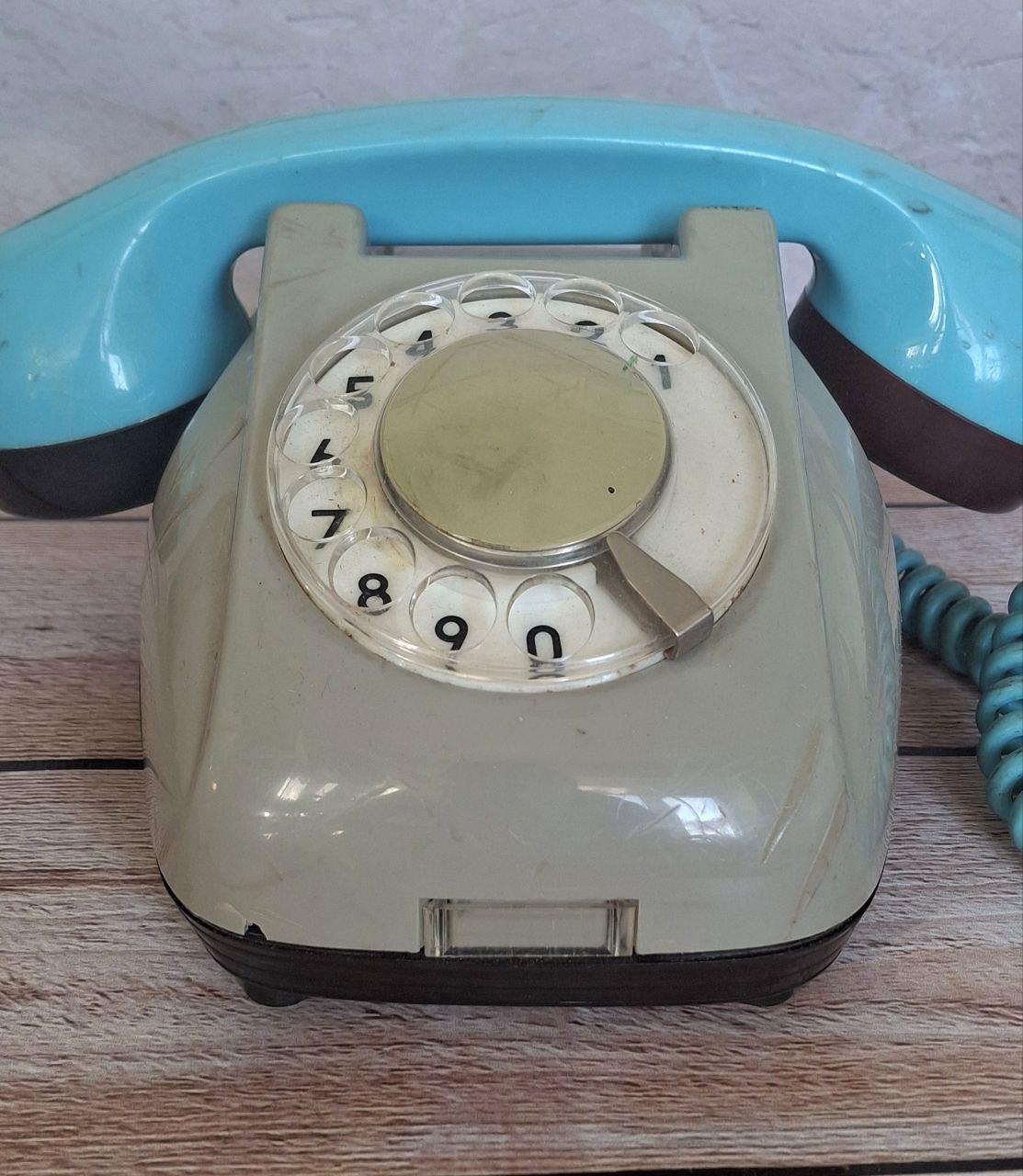 Vintage Turquoise Telephone Retro Decor Vintage Home Decor Desk Phone ...