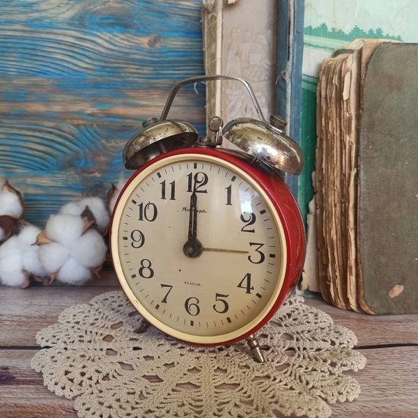 Wind up Alarm Clock - Etsy