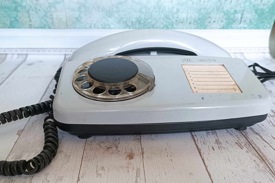 Desktop Vintage Phone Retro Office Decor Old Phone Vintage Home Decor ...