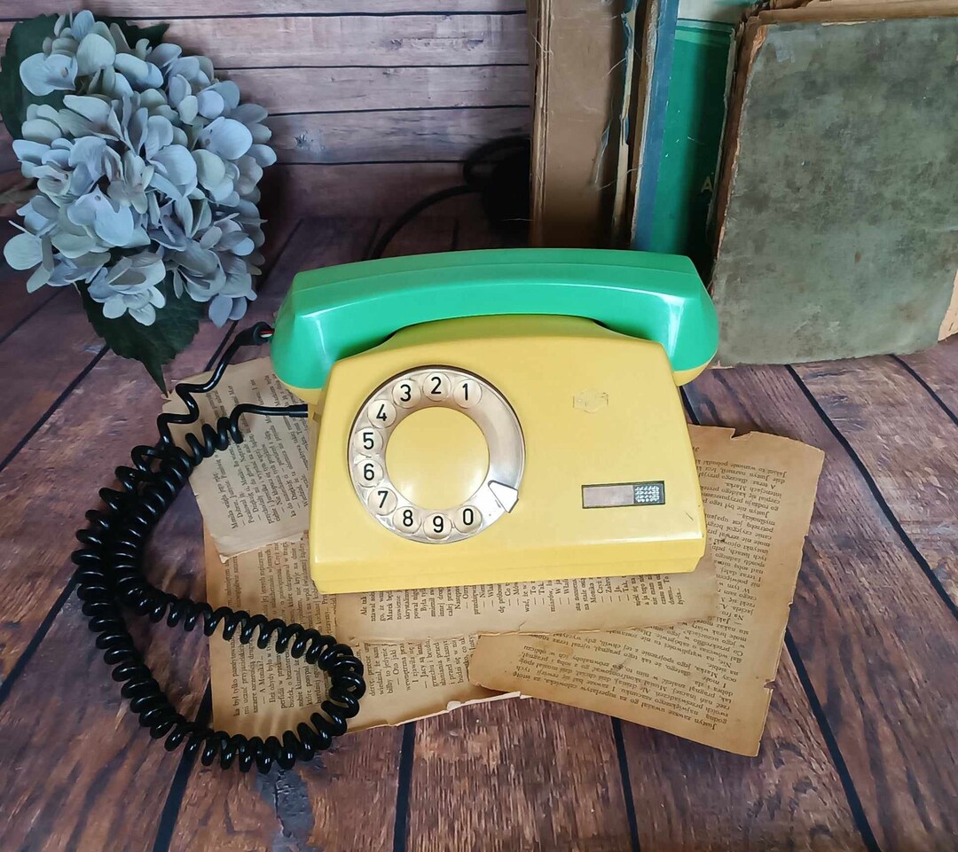 Vintage Yellow Telephone Bright Retro Decor Vintage Home Decor Desk ...