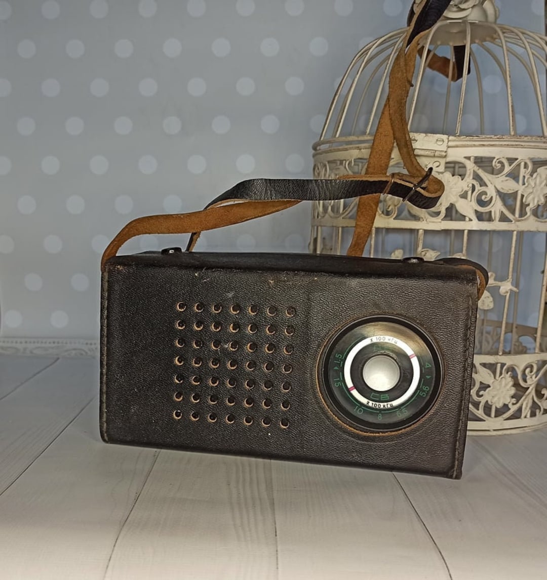 Selga 405 Portable Radio With Leather Case MW / LW Radio Transistor ...
