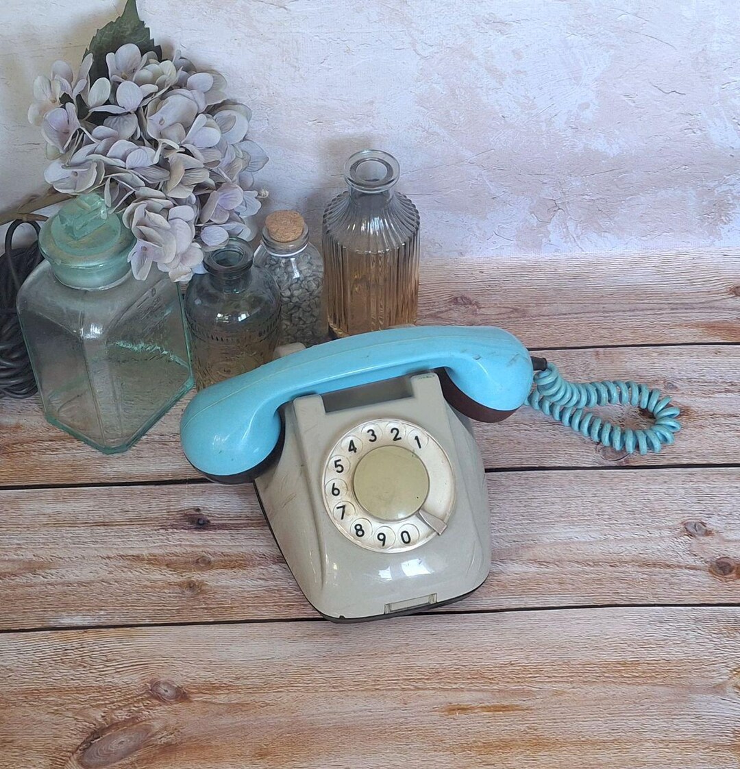 Vintage Turquoise Telephone Retro Decor Vintage Home Decor Desk Phone ...