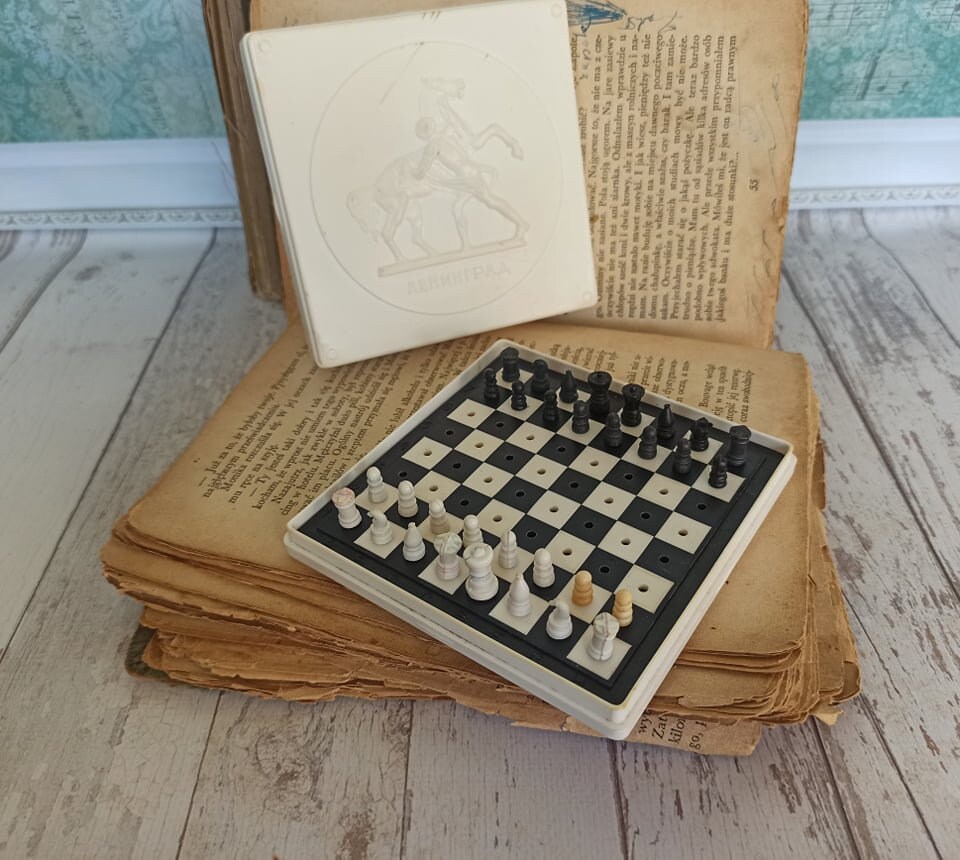 Vintage Pocket Chess set Mini Travel chess set USSR Vintage | Etsy