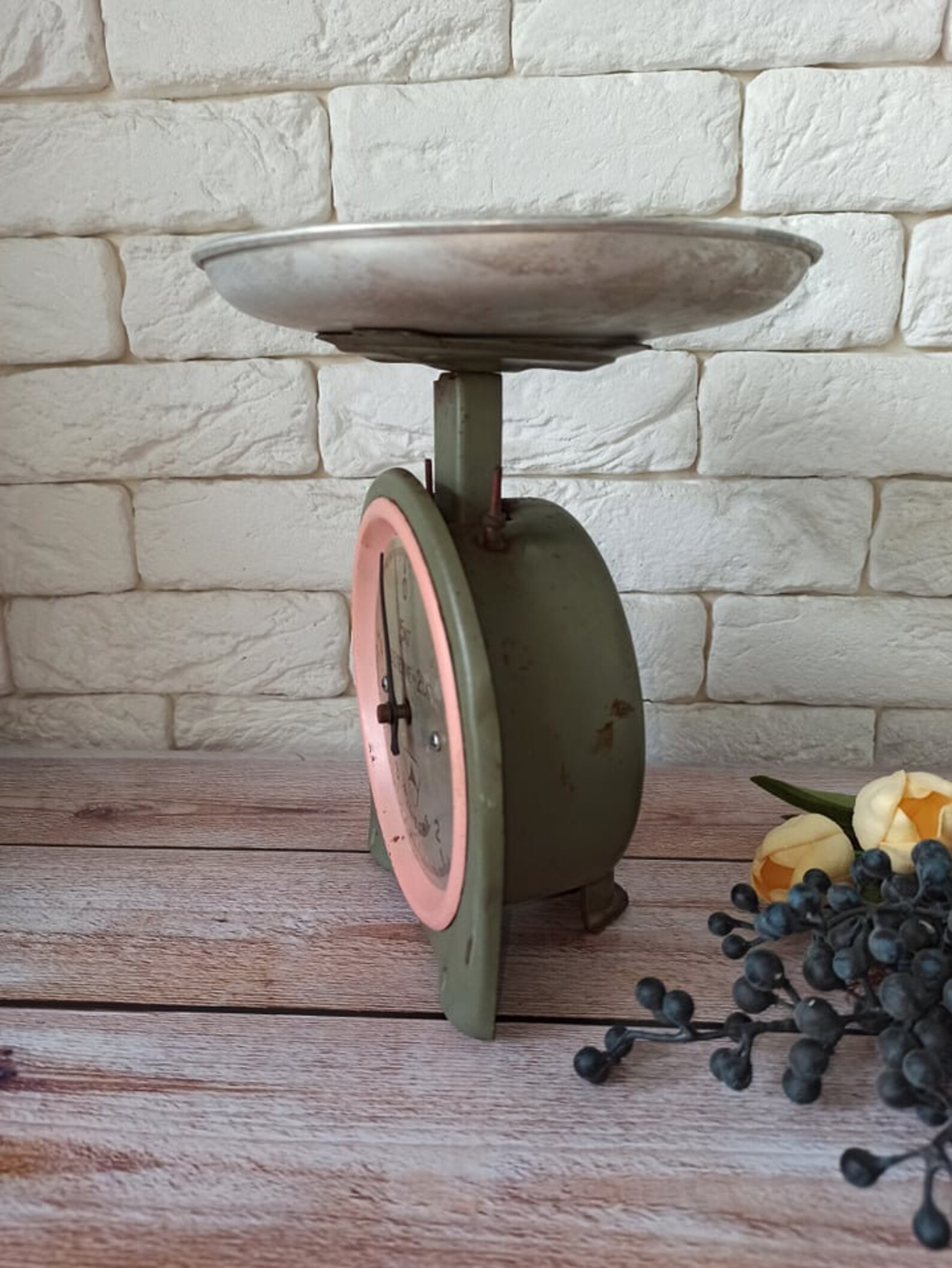 Antique Metal Kitchen weighing scale Antique scales of the | Etsy