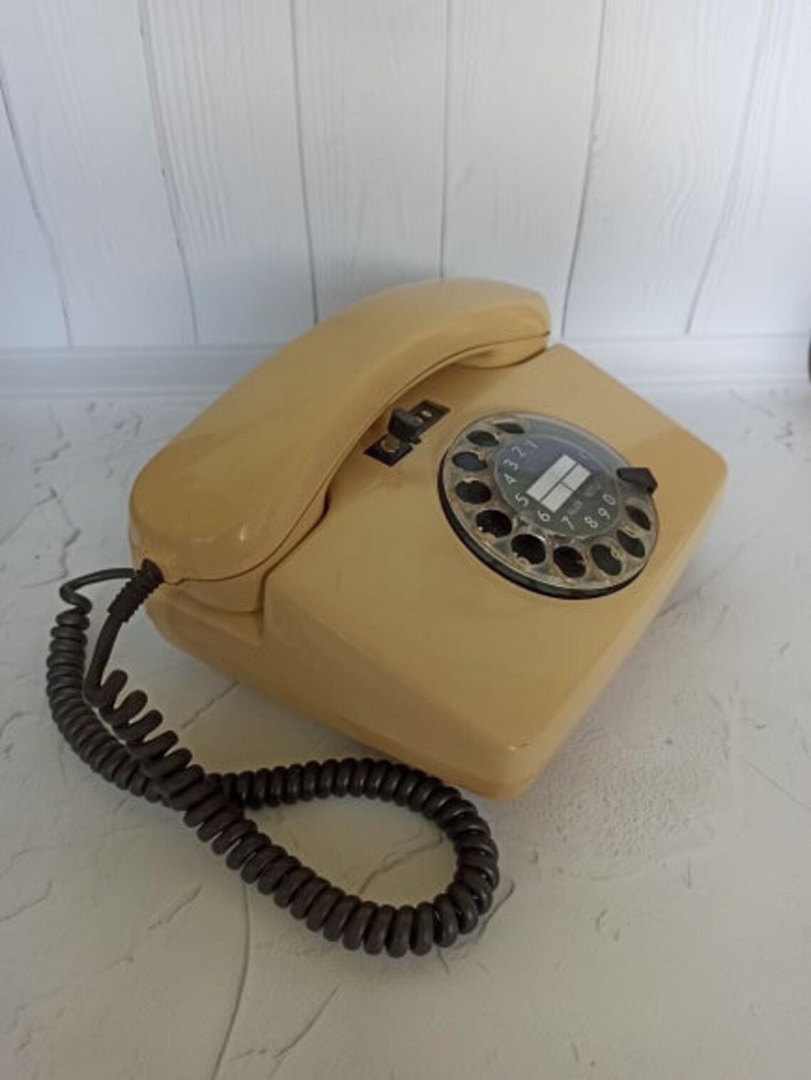 Retro Office Decor Old Phone Vintage Home Decor Vintage Telephone Desk ...