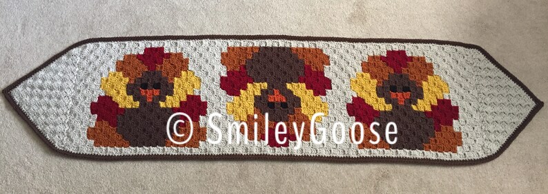 CROCHET TABLE RUNNER Pattern: Thanksgiving Table Runner C2C - Etsy